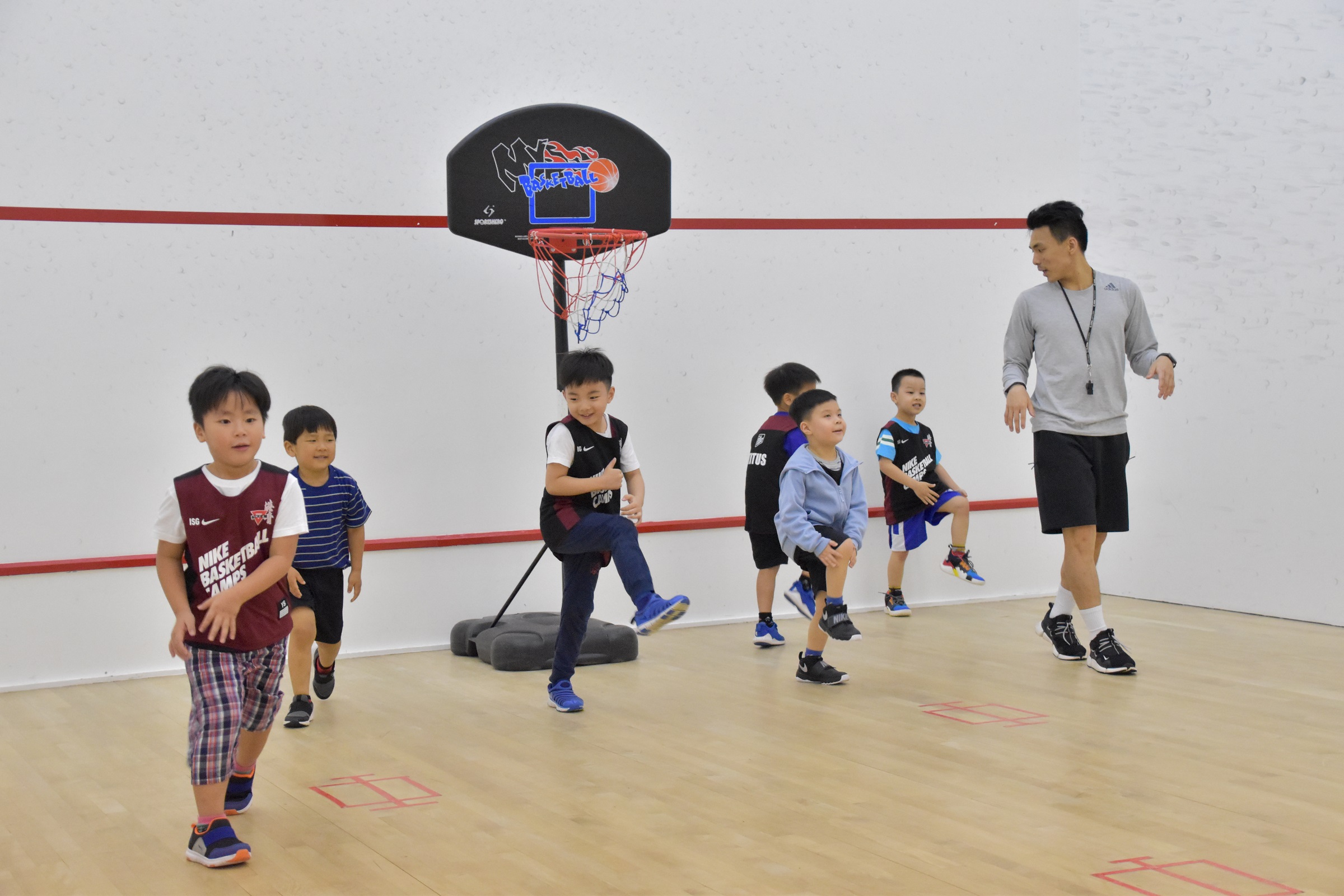 YMCA of Hong Kong Sports & Recreation - 運動及體育組